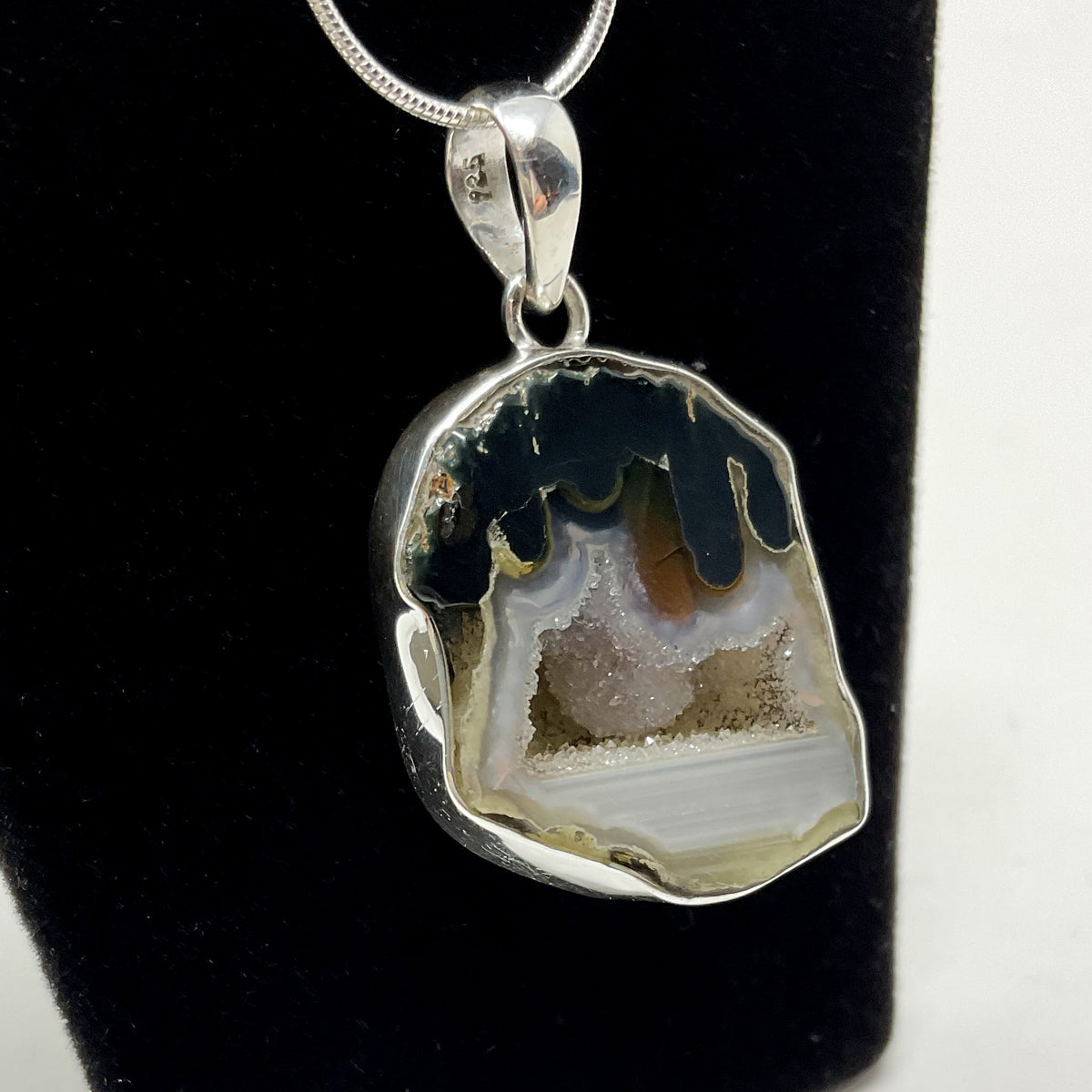 Sterling Silver Agate Pendant – Cornerstone Minerals